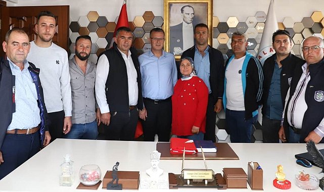 Alaşehir'in ilk kadın muhtarı göreve başladı - Politika - Karaman Haber ... Alaşehir'in ilk kadın muhtarı göreve başladı - Politika - Karaman Haber ...